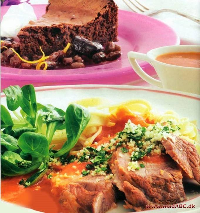Oksebov med tomatsauce, gremolata og lækker chokoladekage